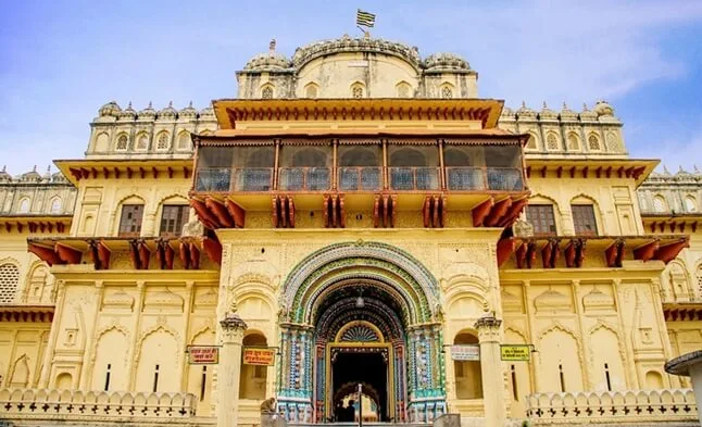 Ayodhya Dham Junction:Connects with modern railway travel.